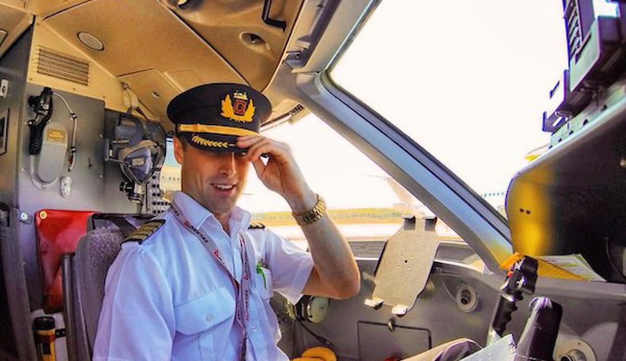 Pilot Ganteng Ini Hidupnya Bikin Iri Banyak Orang - Photo Fimela.com