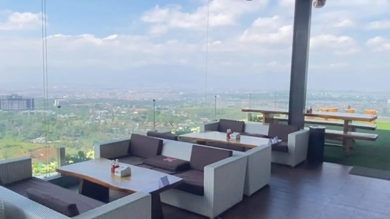 Rekomendasi 6 Tempat Makan di Bandung untuk Menikmati 'City View ...