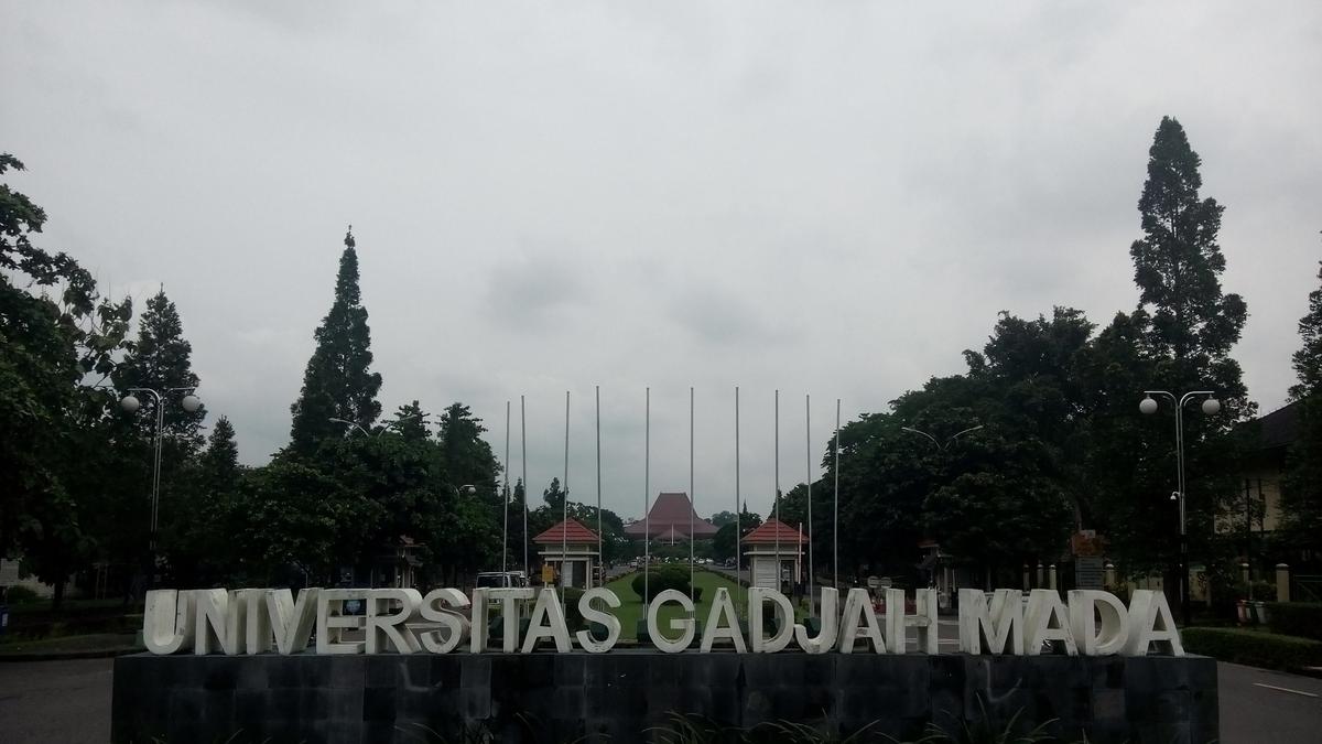 Logo UGM Dicatut dalam Demonstrasi 4 November