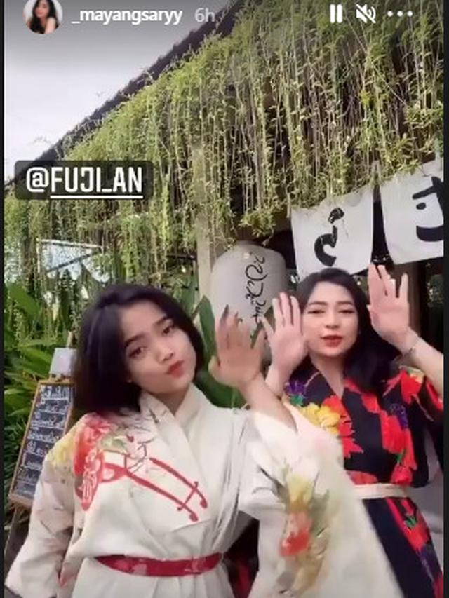 6 Kedekatan Vanessa Angel dan Mayang Sary, Sempat Ramai Disebut Orang Ketiga - Hot Liputan6.com