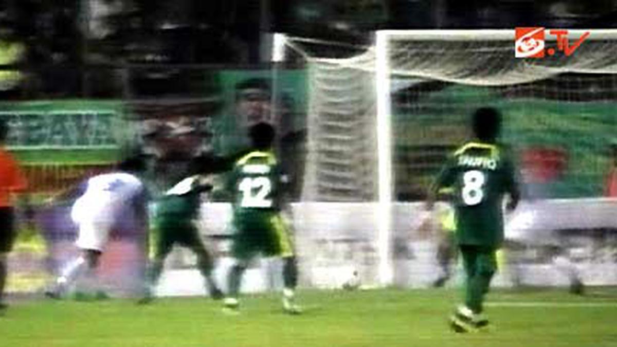 Persebaya Tundukkan Bandung FC - Bola Liputan6.com