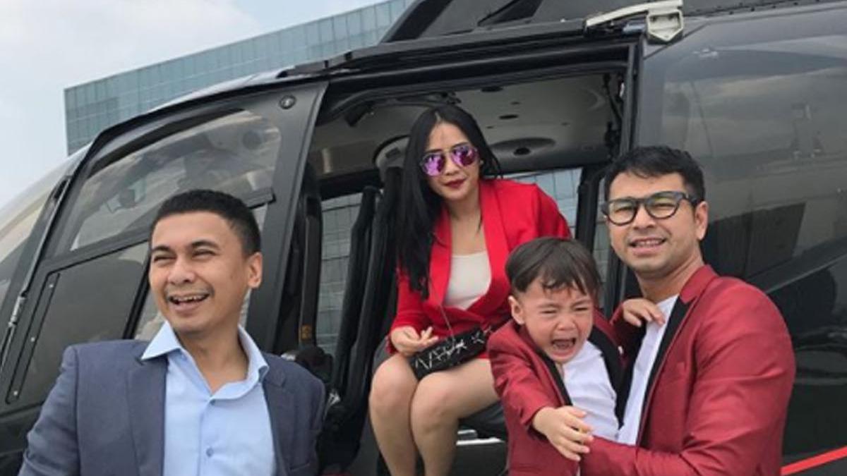 Video: Promo Film Rafathar, Raffi Ahmad Naik Helikopter - Entertainment ...