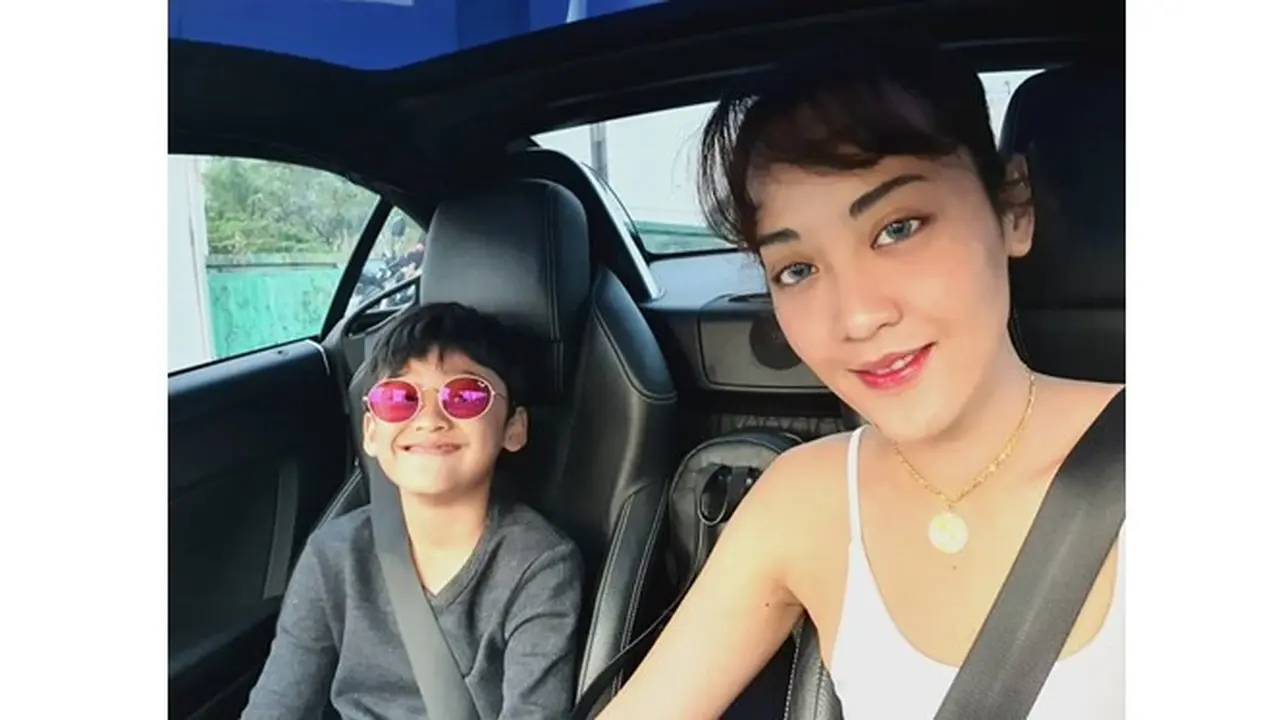 7 Potret Terbaru Inna Kamarie Eks Dewi Dewi, Kian Memesona di Usia 33 ...