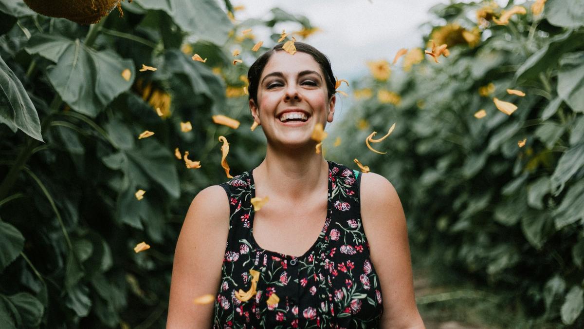 10 Fun Facts About Happiness That Will Make You Smile