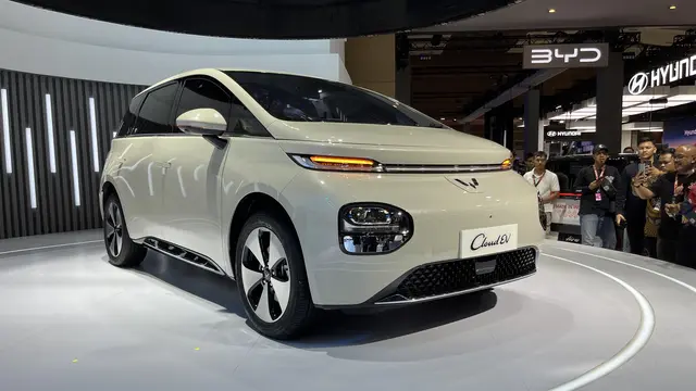 Wuling Cloud EV Diperkenalkan di IIMS 2024, Mobil Listrik Baru dengan Jarak Tempuh 505 KM ...