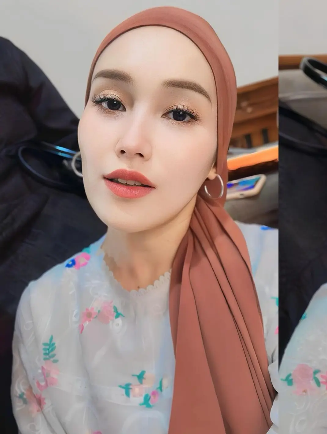 6 Pesona Ayu Ting Ting Dibalut Gamis dan Turban, Calon Ibu Persit ...