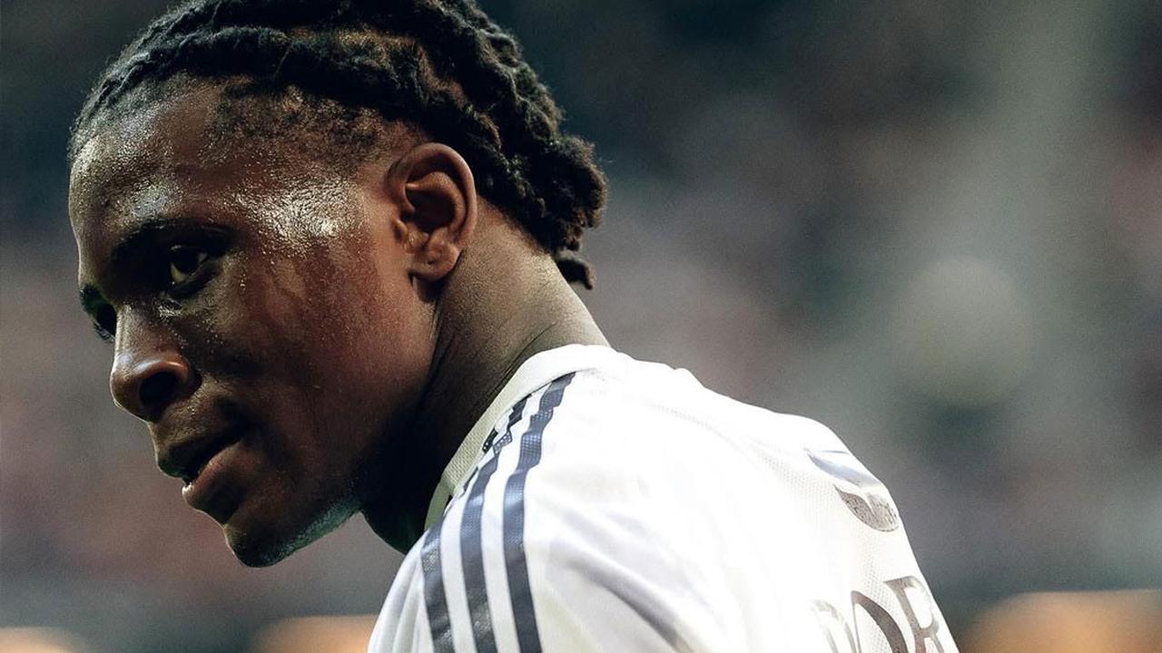 Cetak gol dan Assist untuk MU, Patrick Dorgu Full Senyum