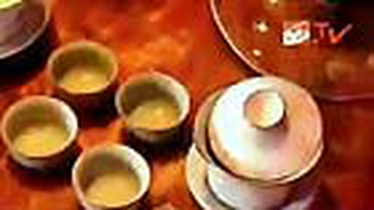 Stone Tea, Teh Nikmat Tradisi Suku Bai - Enam Plus Liputan6.com