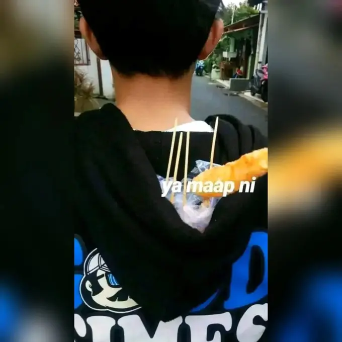 10 Kelakuan Pacar yang Ngeselin saat Dibonceng Motor, Mau Marah tapi ...