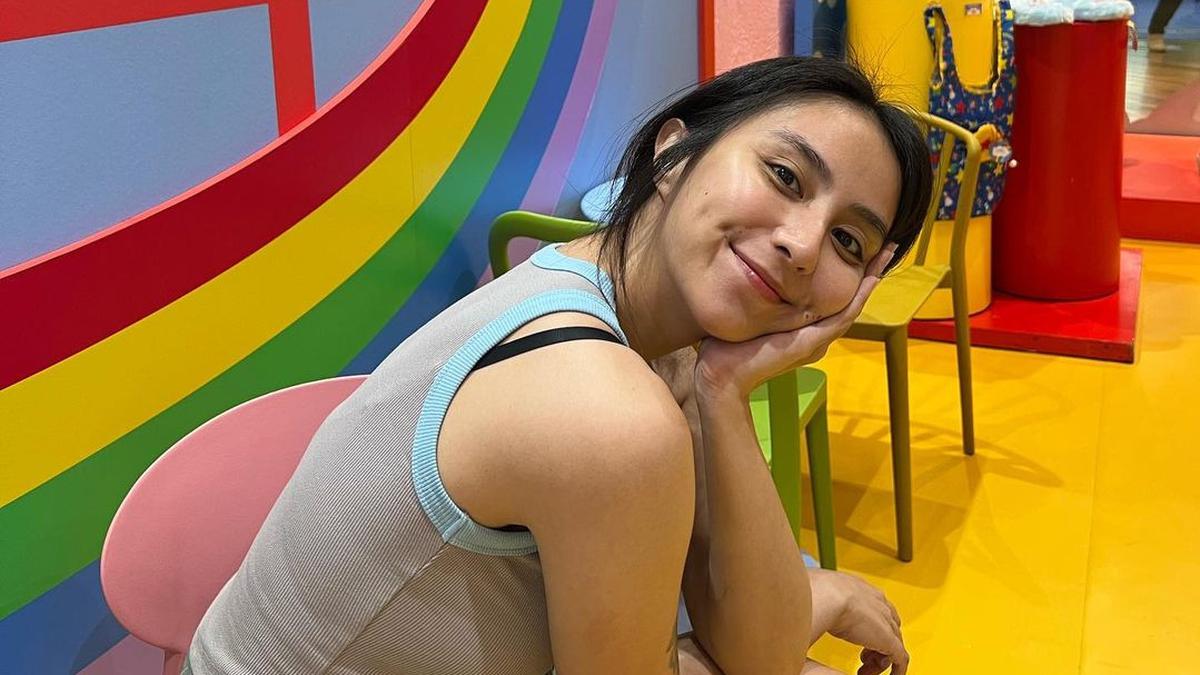 Clairine Clay Istri Joshua Suherman Tertawa Heran Umumkan Dirinya ...