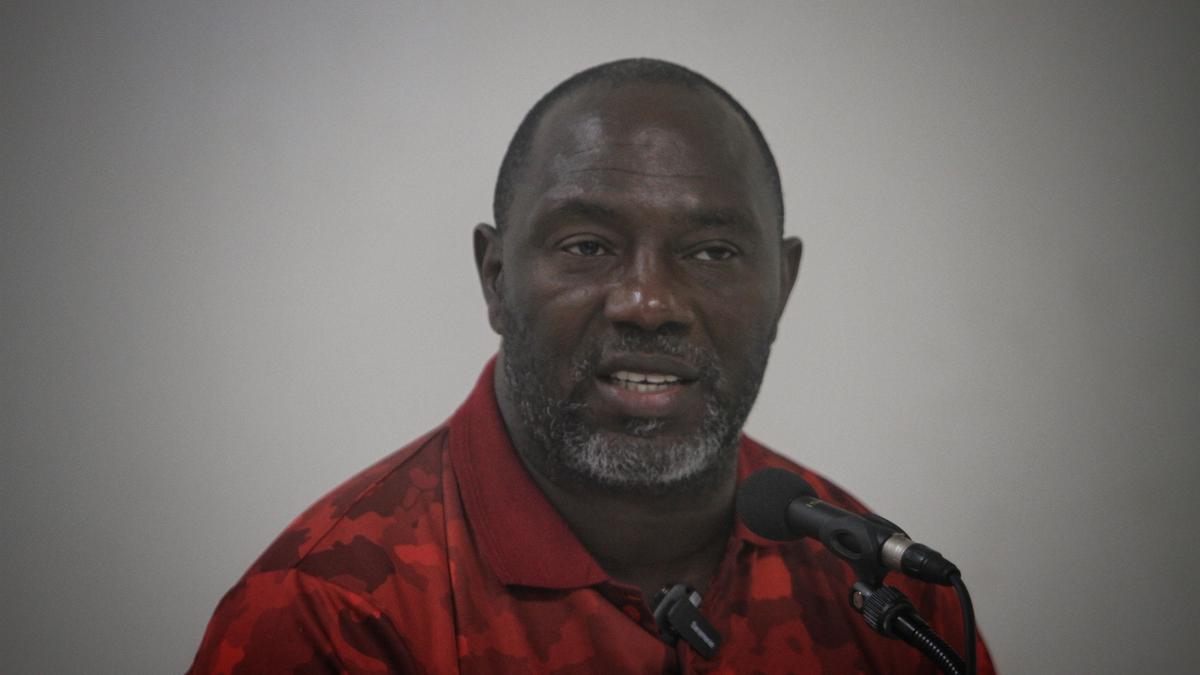 BRI Liga 1: Persis Solo Hattrick Kalah, Tuntutan Jacksen Tiago Out ...