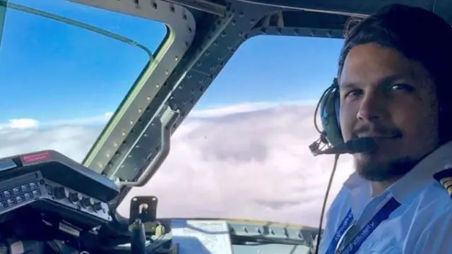 Cerita Pilot yang Pesawatnya Jatuh dan 38 Hari Hidup di Hutan Amazon ...