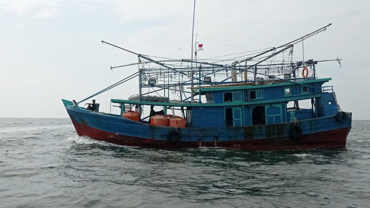 KKP Tangkap 5 Kapal Nelayan Nakal, Cari Ikan di Luar Zona Penangkapan ...