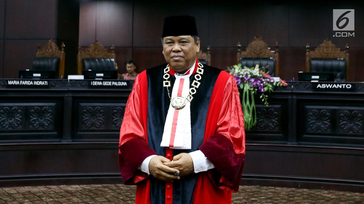 Didesak Mundur, Ini Kata Ketua MK Arief Hidayat