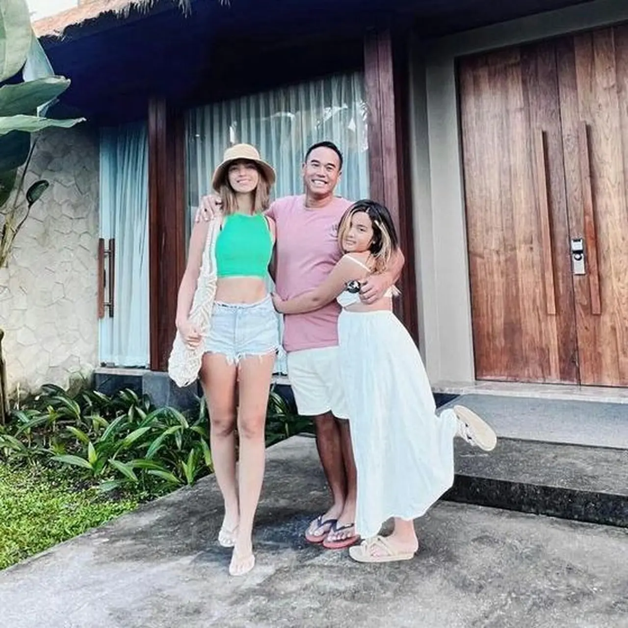 6 Transformasi Mikhayla Zalindra Makin Mirip Nia Ramadhani, Ngerti Fashion Sejak Kecil - Hot ...