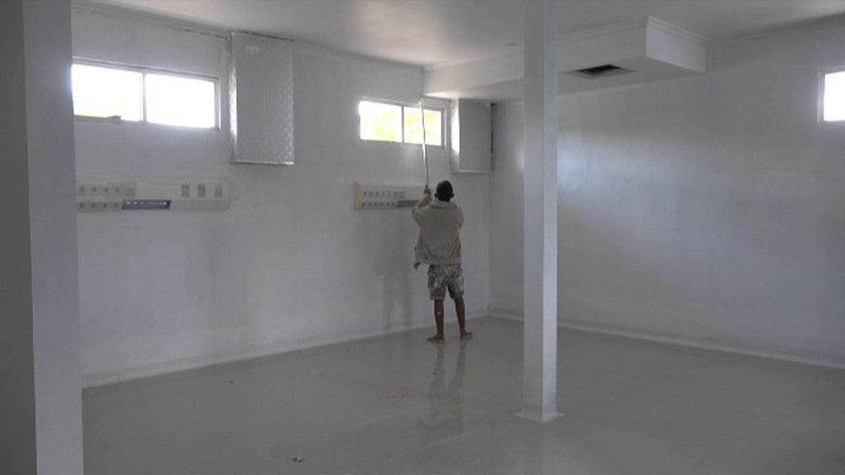 Repotnya Bikin Bilik Isolasi Covid-19 di Sultra, Sempat Ditinggal Kabur ...