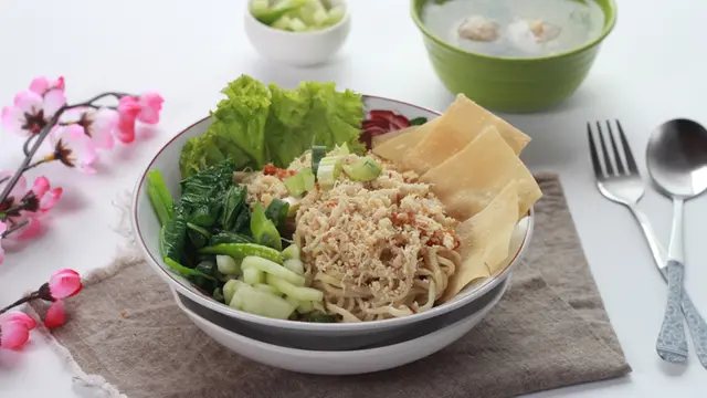 8 Rekomendasi Tempat Menyantap Cwie Mie Halal dan Non-Halal di Malang - Regional Liputan6.com