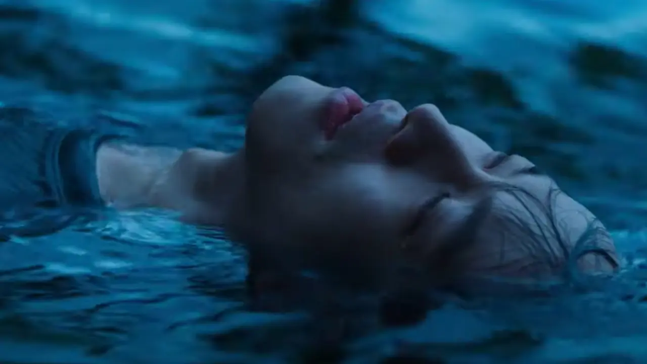 Resensi Film Wandering: 3 Insan Bermasa Lalu Suram dalam Lingkaran ...