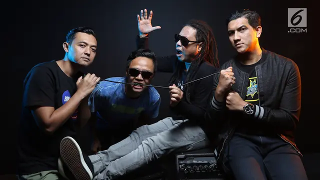 Lirik Lagu Sakit Tapi Tak Berdarah dari Naff, Single Sendu Bareng ...