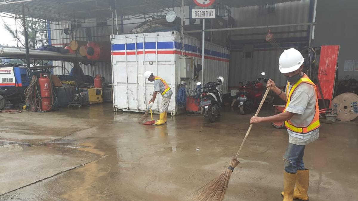 Kebahagiaan Mantan Gelandangan dan Pemulung Jakarta Kerja di PT Waskita ...