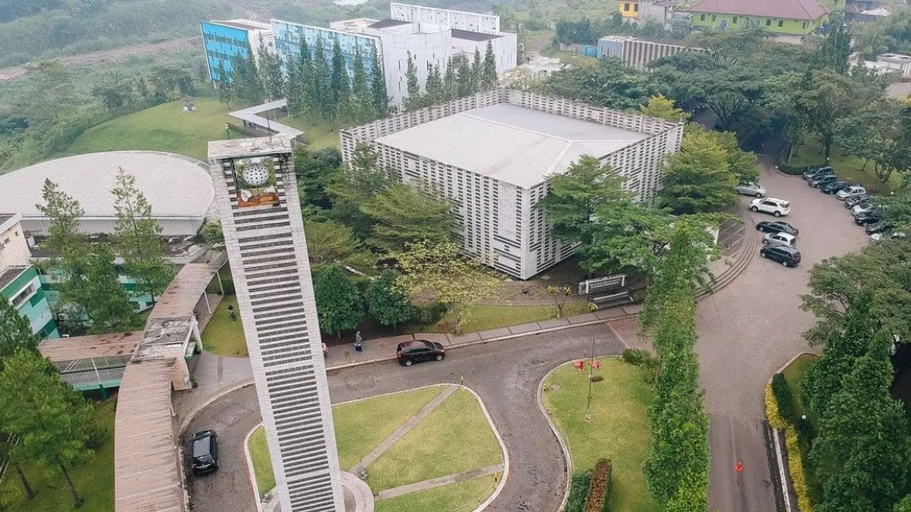 10 Masjid dengan Desain Unik yang Memukau di Indonesia, Megah dan ...