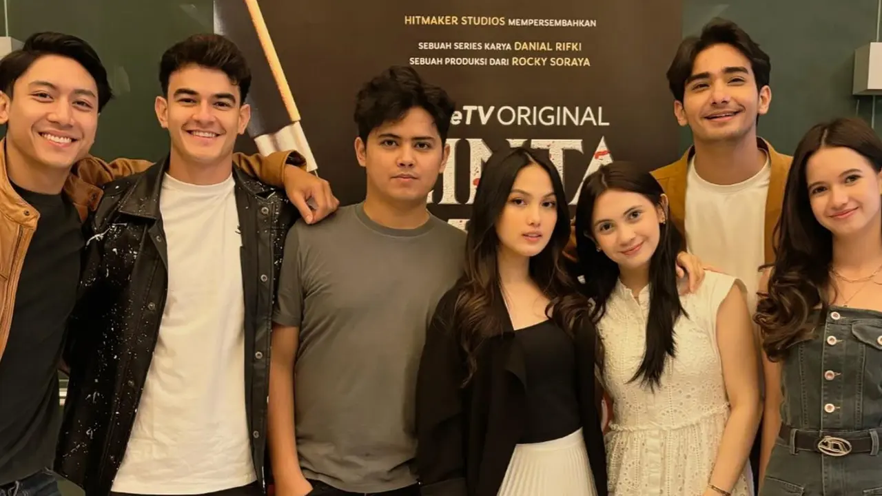 Aliando Syarief Diduga Pacaran dengan Adik Sandrina Michelle yang 13 ...