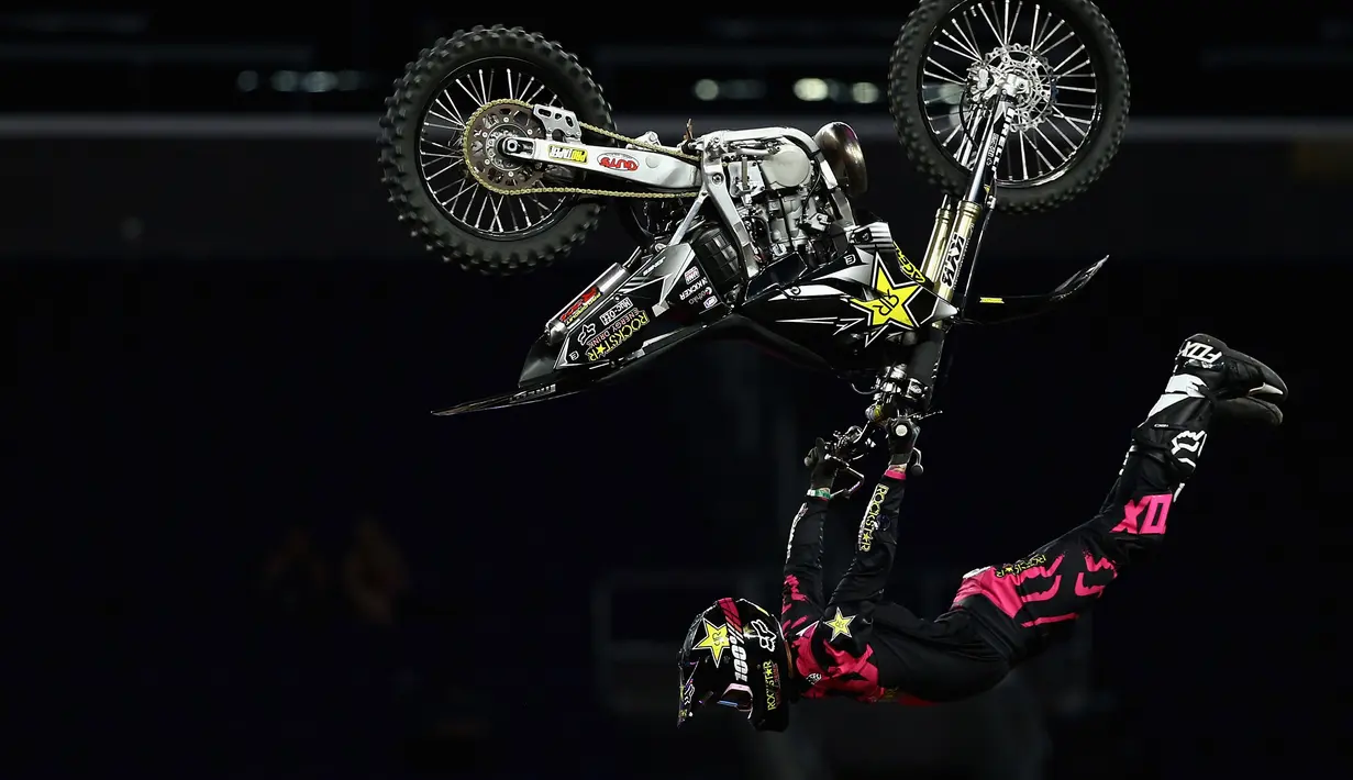 FOTO: Aksi-Aksi Menantang Maut Warnai Final Moto X Freestyle - Foto ...