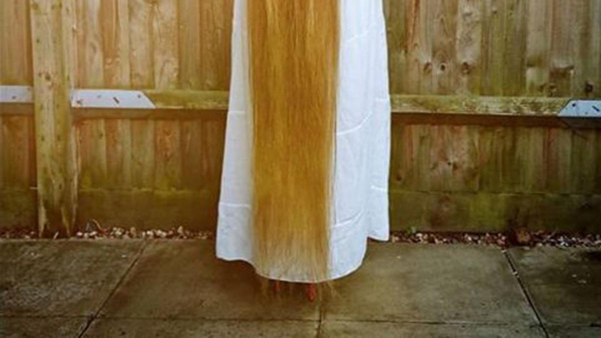 Miliki Rambut Sepanjang 1,5 Meter, Gadis Ini Dijuluki Rapunzel ...