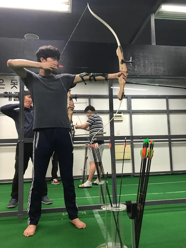 8 Pesona Ki Do Hoon, Aktor Korea Selatan yang Muncul di Video Klip ...