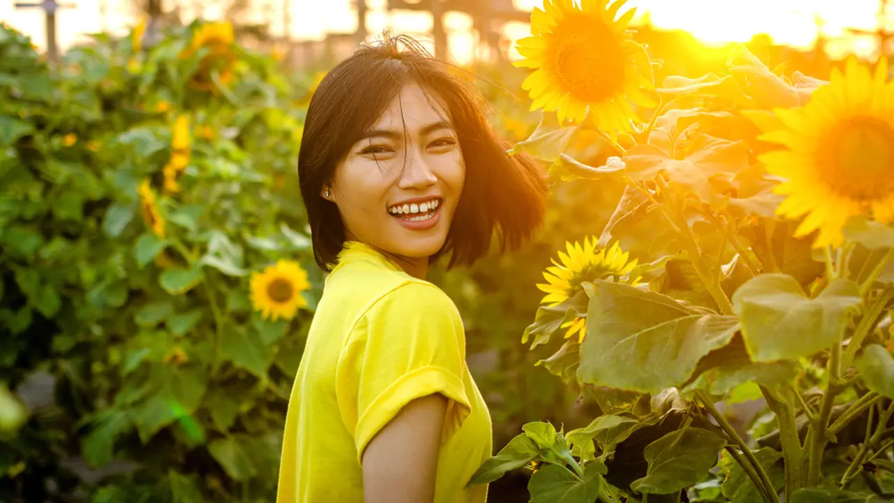 26 Model Rambut Sebahu Wanita yang Menjadi Tren dan Populer