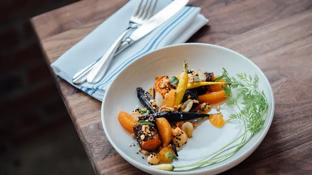 7 Cara Plating Makanan yang Bagus, Hidangan Jadi Cantik dan Menarik ...