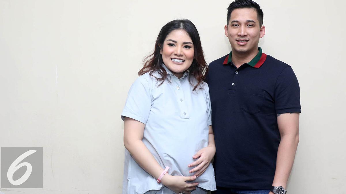 Nama Anak Kedua Nindy Didapat dengan Cara Ini - ShowBiz Liputan6.com