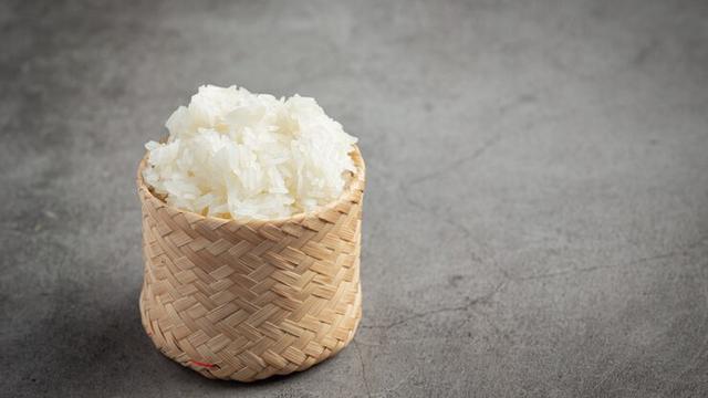 Rahasia Menanak Beras Ketan Agar Pulen Tanpa Kukusan dengan Rice Cooker