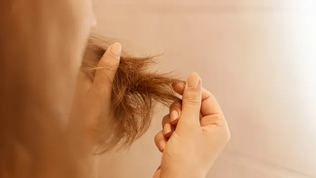 12 Cara Merawat Rambut Rusak Dan Kering Mudah Dan Efektif Pakai Bahan