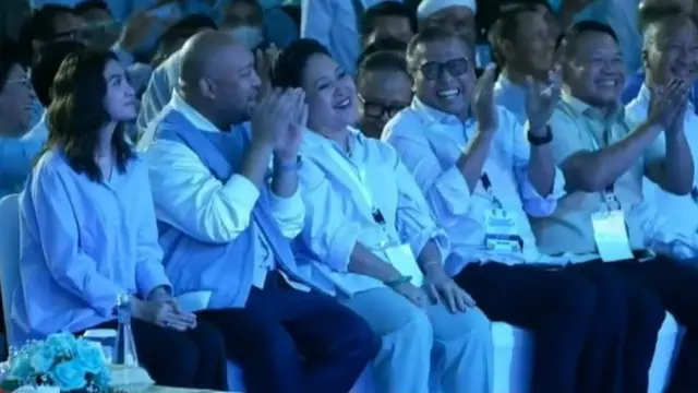 Adu Gaya Selvi Ananda dan Titiek Soeharto Hadiri Pidato Kemenangan Prabowo-Gibran - Lifestyle ...