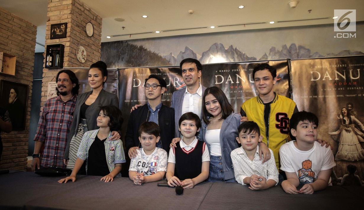 FOTO: Prilly Latuconsina Kembali Diteror Hantu dalam Trailer Mencekam Danur 2 - Foto Liputan6.com