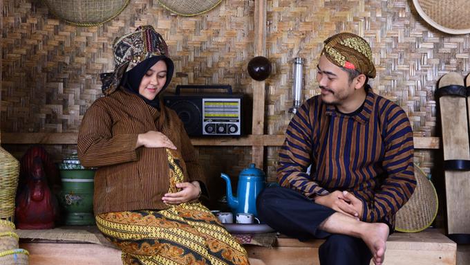 Makna di Balik Jenang Procot pada Tradisi Selamatan Ibu Hamil Tua ...