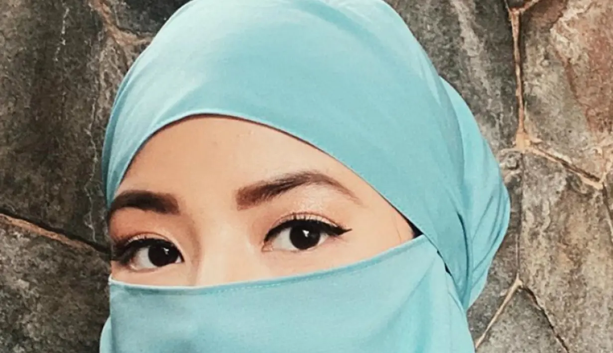 Potret Natasha Rizky Saat Saat Pakai Cadar, Curi Perhatian - Foto ...