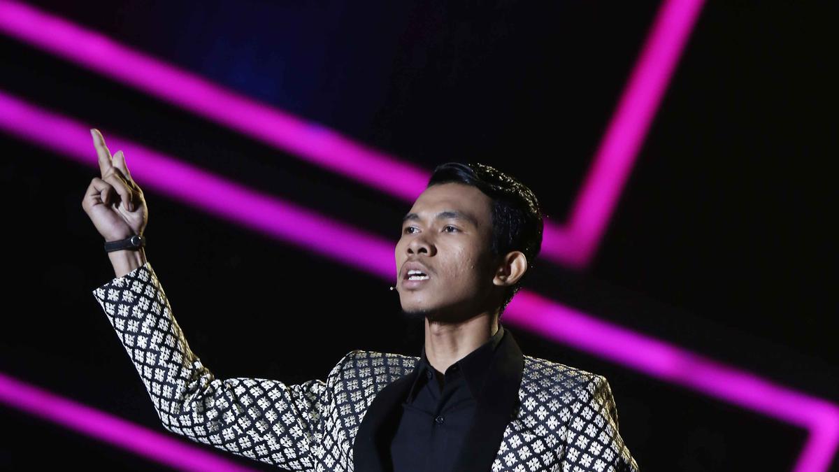 Cemen SUCA Puas Trailer Film Humor Baper Bikin Penonton Ketawa ...