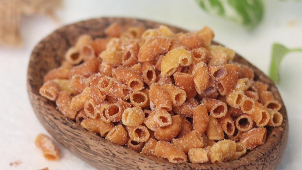 Cara Membuat Makaroni Goreng Renyah Aroma Jeruk Nipis