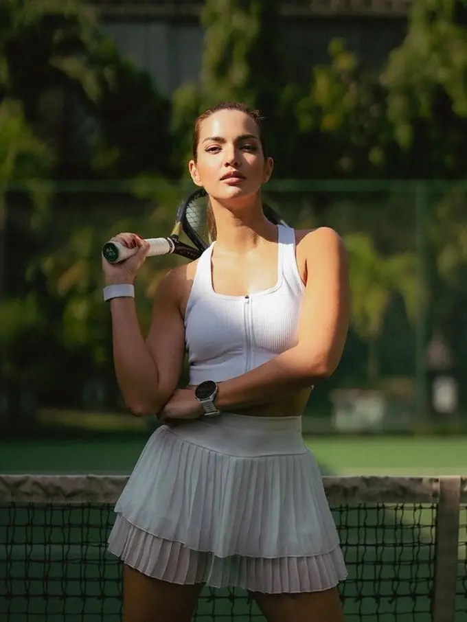 Masih Seperti ABG, Ini 6 Potret Nia Ramadhani Saat Berolahraga - Entertainment Fimela.com