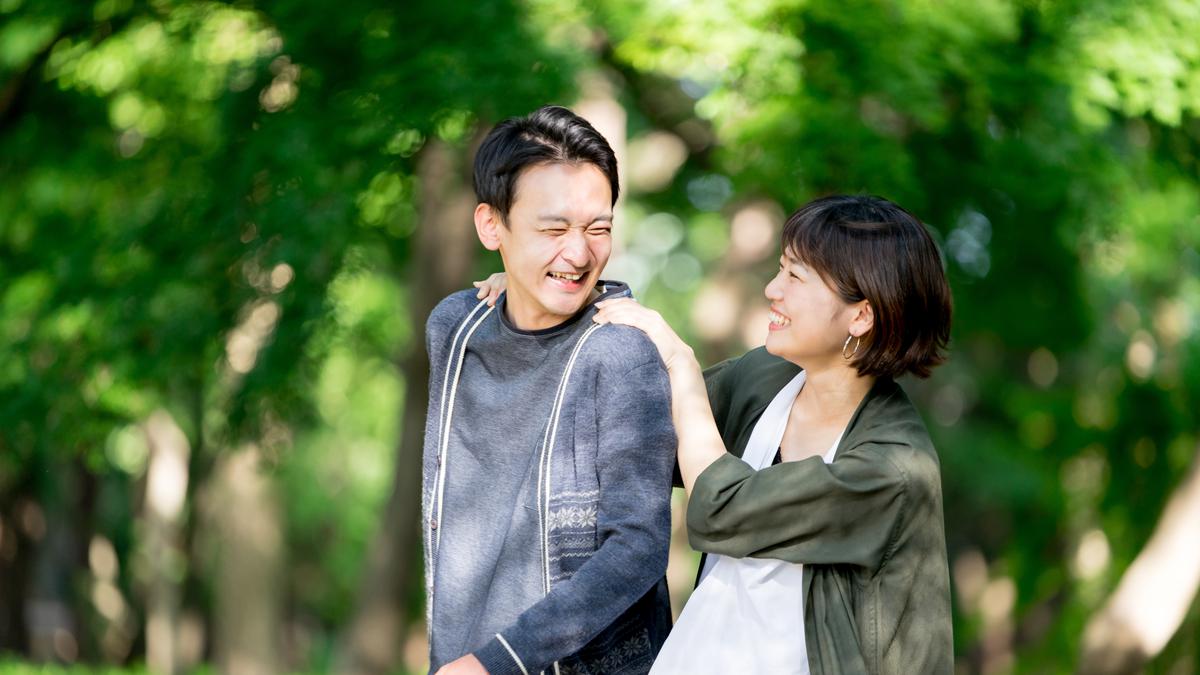 Kenali 8 Tanda Dia Diam-Diam Menyukaimu - Relationship Fimela.com