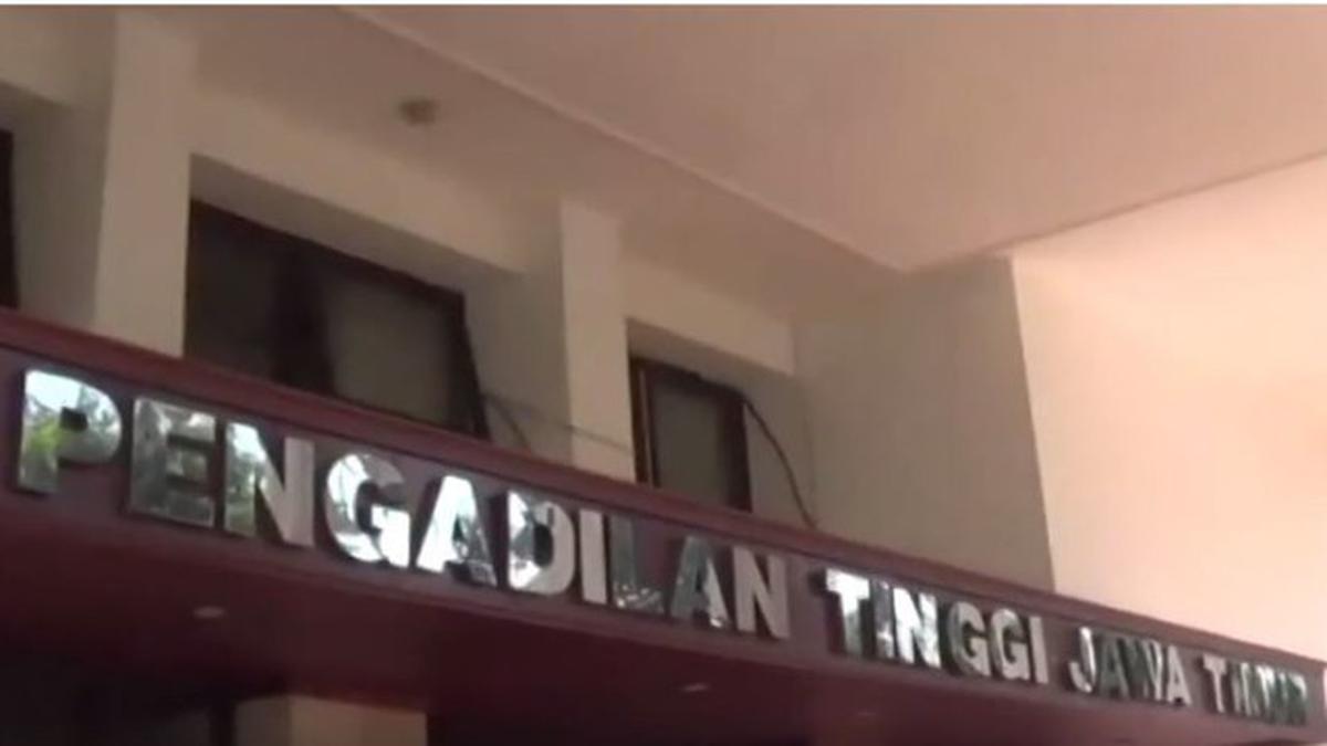 Banding Diterima, Dahlan Iskan Hirup Udara Bebas - News Liputan6.com