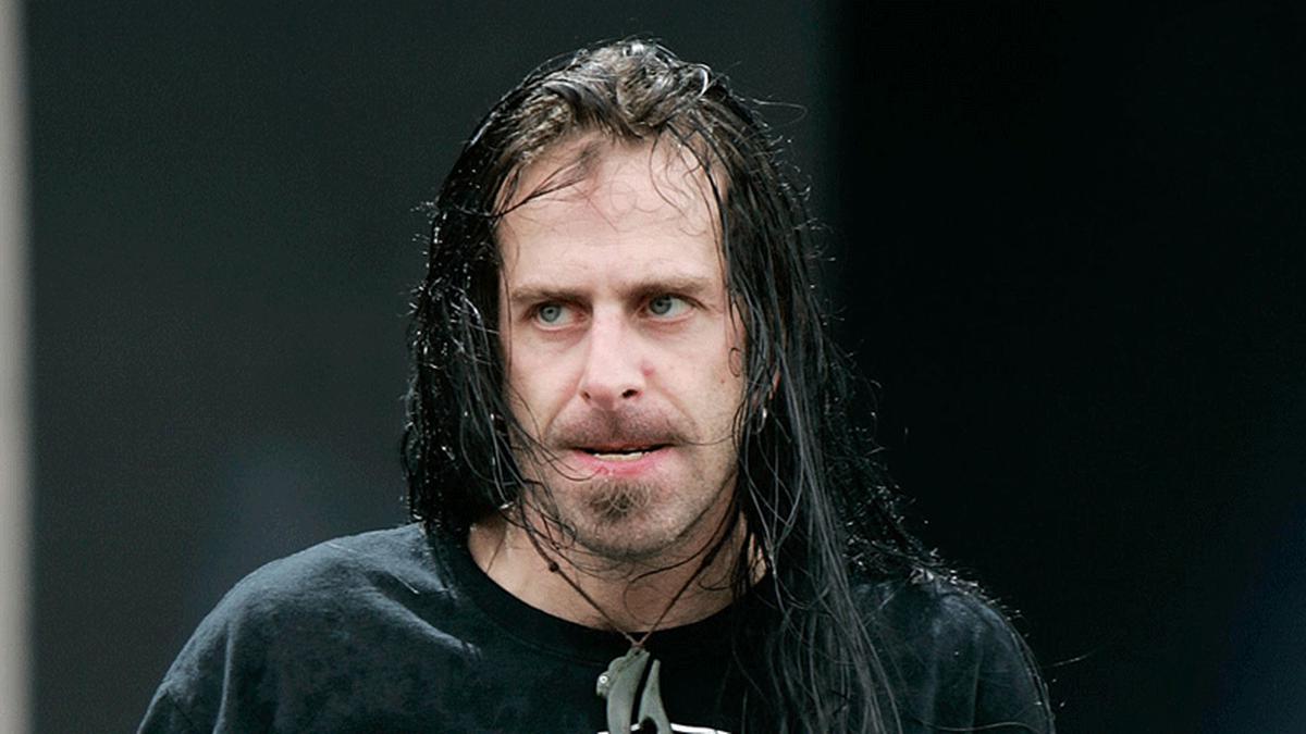 Mr P Vokalis Band Lamb Of God Tersiram Kopi Panas - ShowBiz Liputan6.com