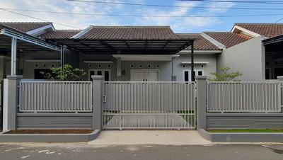 11 Model Pagar Rumah Desa Minimalis Tanpa Besi Berat, Estetik dan Ramah ...