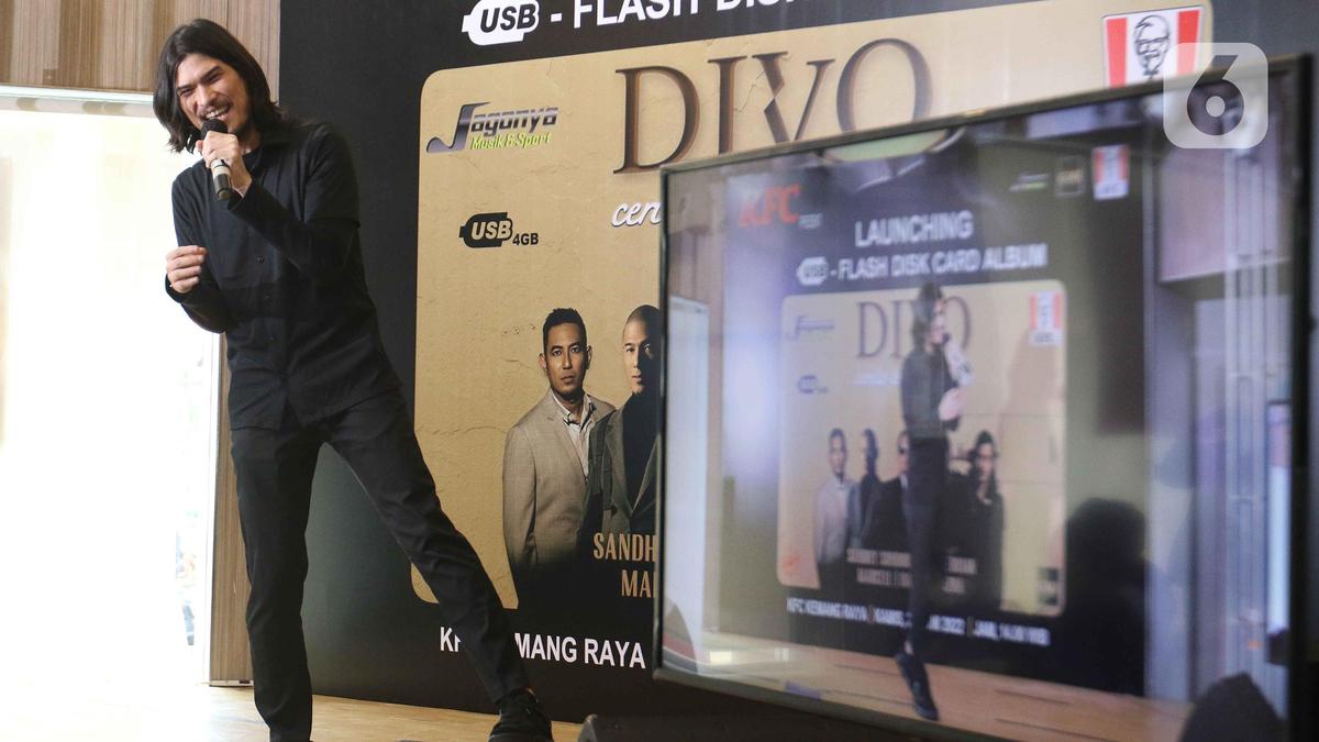 FOTO: Virzha hingga Sandhy Sandoro Launching Album USB Flash Disk Card ...