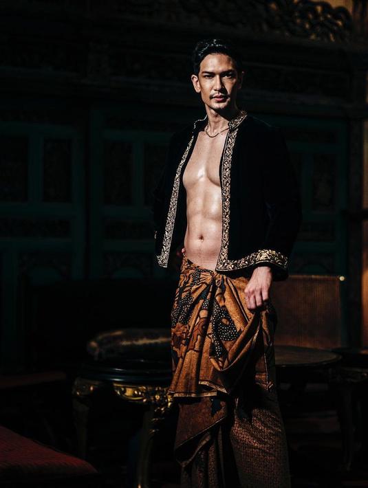 FOTO: Penampilan Dimas Beck yang Kini Berperut Six Pack dan Lengan ...