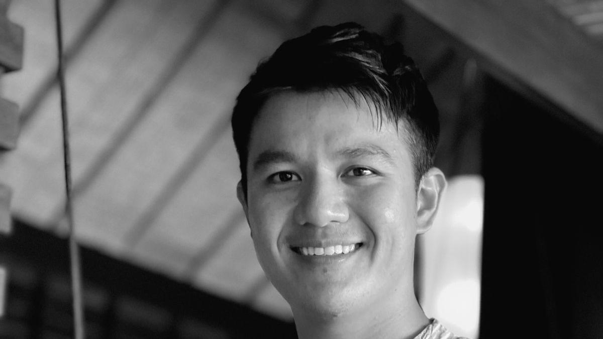 Alex Kevin Young Content Creator Spesialis Traveling dan Staycation ...