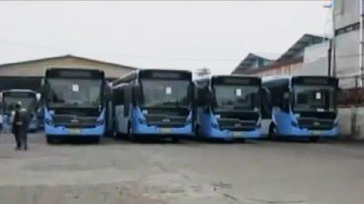 Segmen 5: Mundurnya Rustam Effendy hingga Bus Baru Transjakarta - News ...