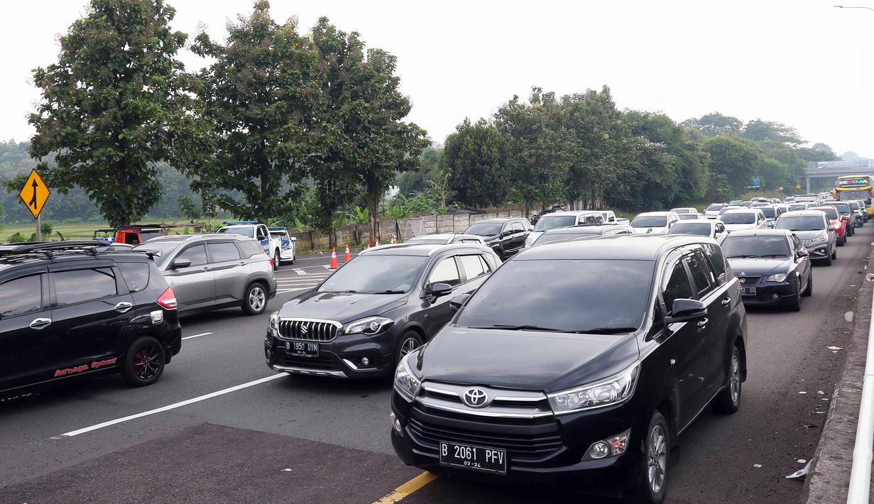 Penerapan One Way Tol Jakarta Cikampek Kembali Diberlakukan Hingga Gerbang Kalikangkung - Foto ...